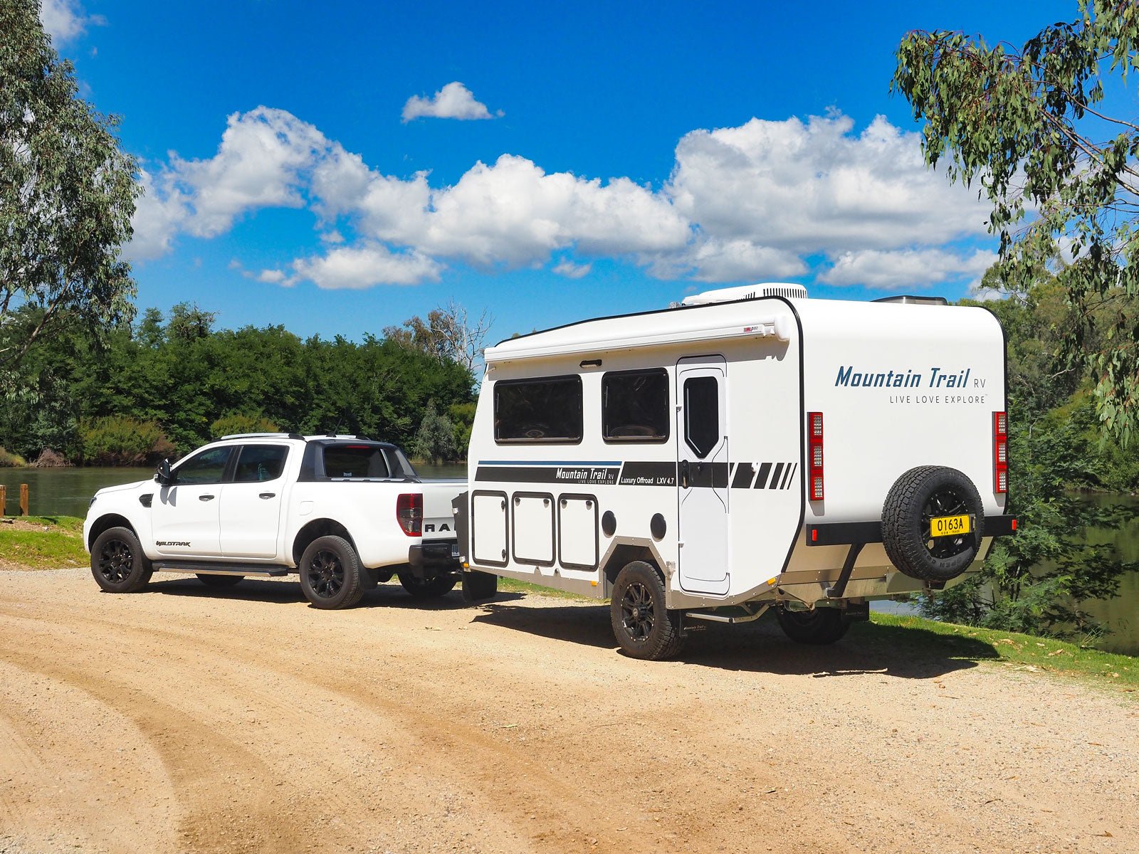 Review: Mountain Trail LXV 4.7 Fully Offroad Caravan – Caravan World ...